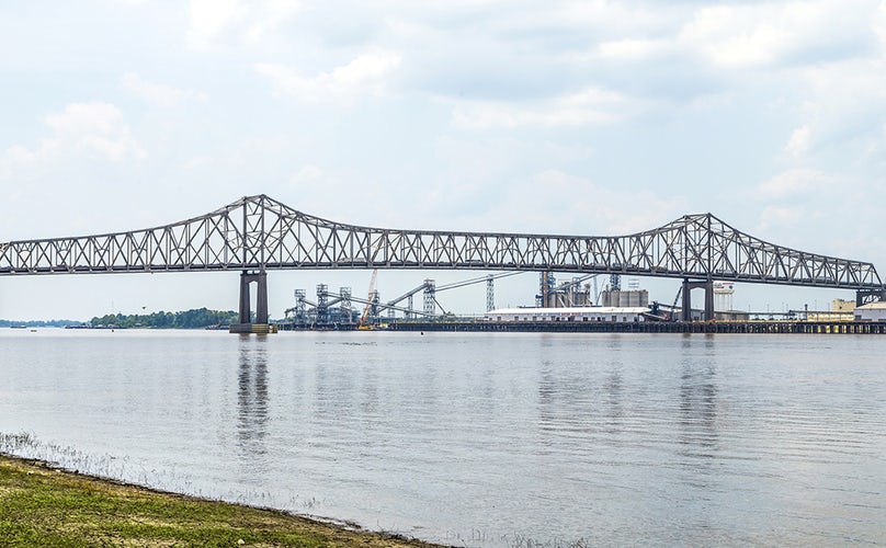 Mississippi River Bridge reopened but I-10 West a parking lot
