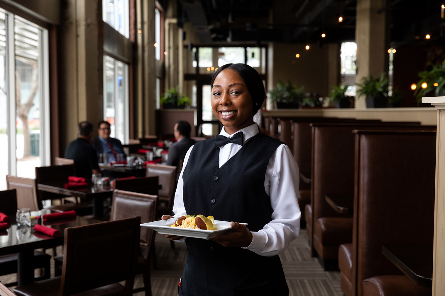 Restaurant service quality can be an economic indicator